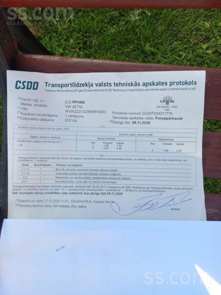 Pelēks Volkswagen Jetta 1991 Daugavpils, ar dzinēja tilpumu 1.60 L un nobraukumu 370 tūkst. km par 1600 €, foto 11 vietnē AUTOMOTO.COM.LV