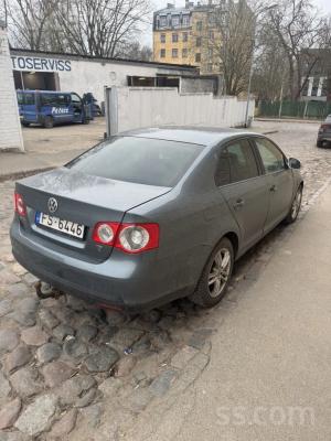 Серый Фольксваген Джетта 2005 в Рига, объемом двигателя 1.90 л и пробегом 327 тыс. км за 1500 €, фото 8 на AUTOMOTO.COM.LV