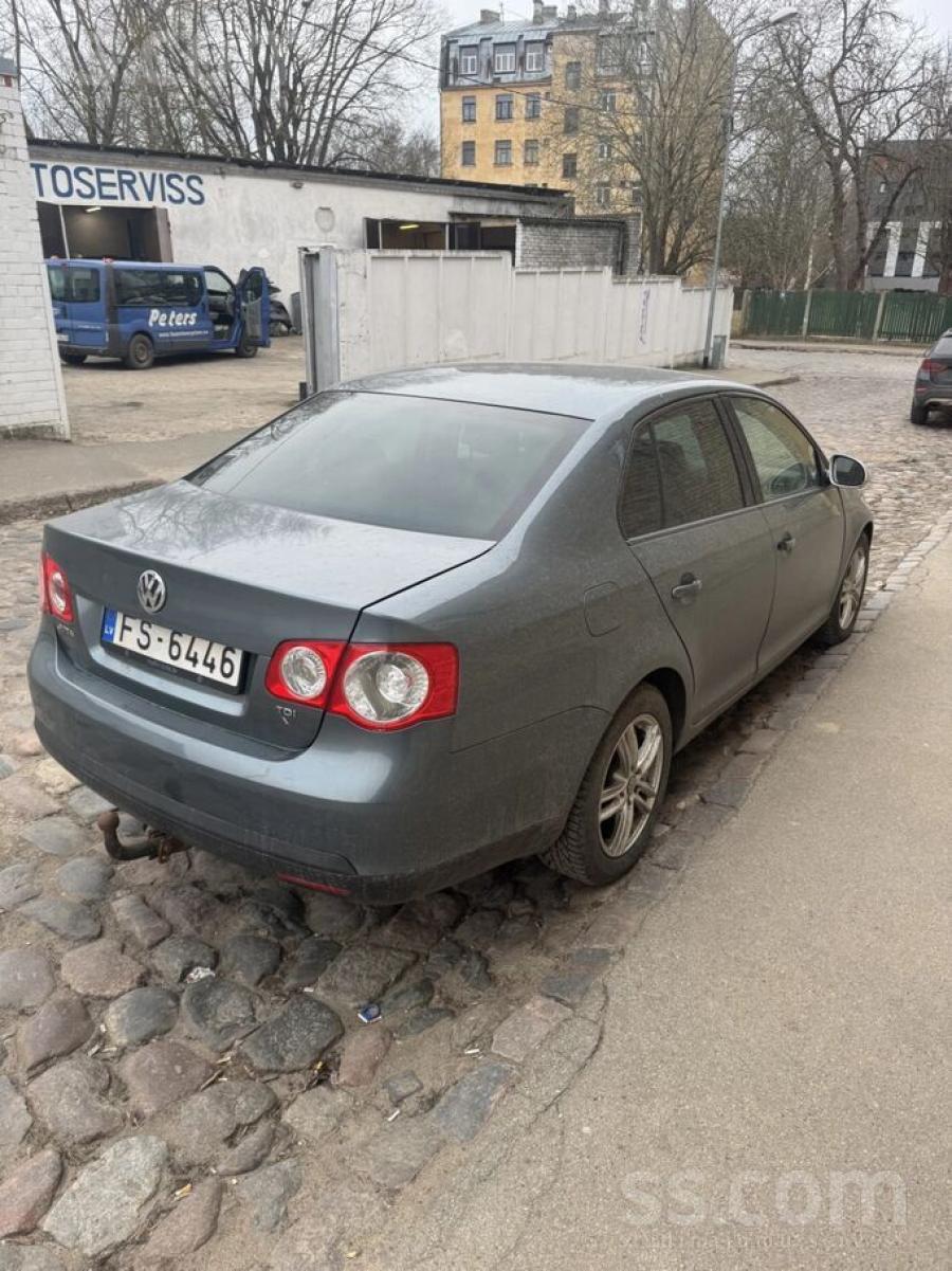 Серый Фольксваген Джетта 2005 в Рига, объемом двигателя 1.90 л и пробегом 327 тыс. км за 1500 €, фото 8 на AUTOMOTO.COM.LV