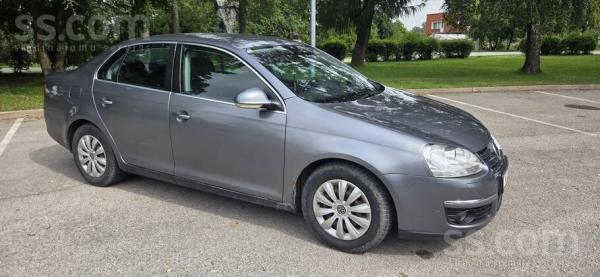 Grey Volkswagen Jetta 2005 in Bauska, with an engine capacity of 1.90 L and mileage of 264 thousand km for 2100 €, photo 6 on AUTOMOTO.COM.LV