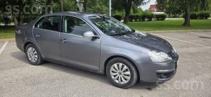 Grey Volkswagen Jetta 2005 in Bauska, with an engine capacity of 1.90 L and mileage of 264 thousand km for 2100 €, photo 7 on AUTOMOTO.COM.LV