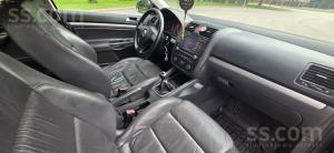 Grey Volkswagen Jetta 2005 in Bauska, with an engine capacity of 1.90 L and mileage of 264 thousand km for 2100 €, photo 8 on AUTOMOTO.COM.LV
