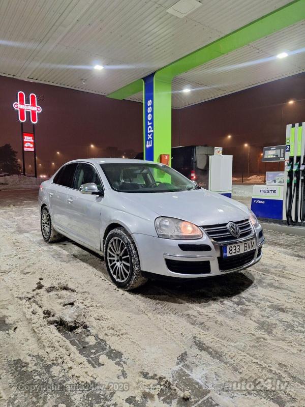 Pelēks Volkswagen Jetta 2006 Tallina, ar dzinēja tilpumu 1.90 L un nobraukumu 0 tūkst. km par 1699 €, foto 2 vietnē AUTOMOTO.COM.LV