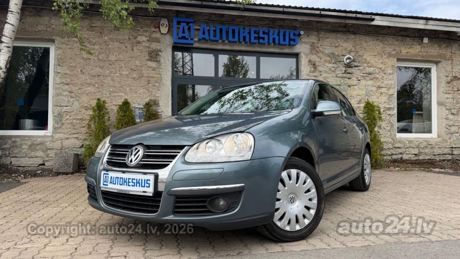 Pelēks Volkswagen Jetta 2006 Tallina, ar dzinēja tilpumu 1.60 L un nobraukumu 256 tūkst. km par 1600 €, foto 1 vietnē AUTOMOTO.COM.LV
