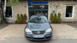 Pelēks Volkswagen Jetta 2006 Tallina, ar dzinēja tilpumu 1.60 L un nobraukumu 256 tūkst. km par 1600 €, foto 18 vietnē AUTOMOTO.COM.LV