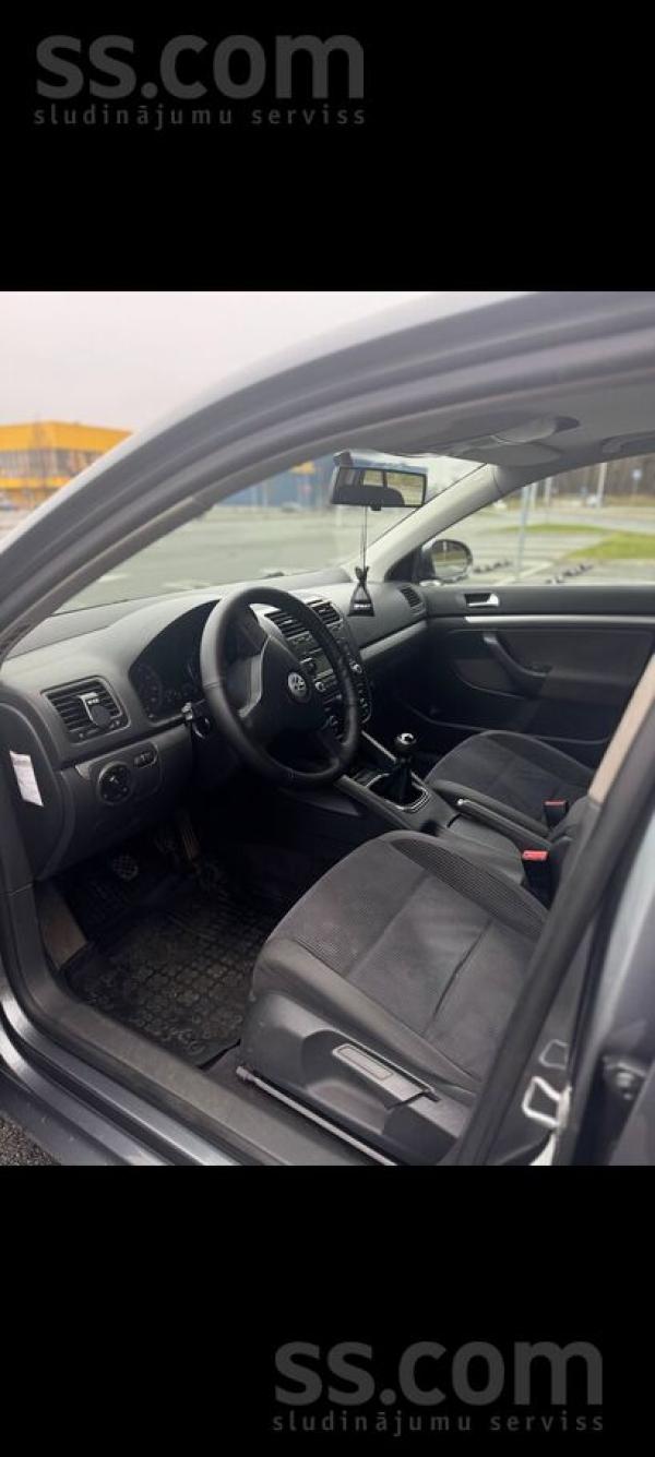 Grey Volkswagen Jetta 2006 in Riga, with an engine capacity of 1.60 L and mileage of 355 thousand km for 1600 €, photo 7 on AUTOMOTO.COM.LV