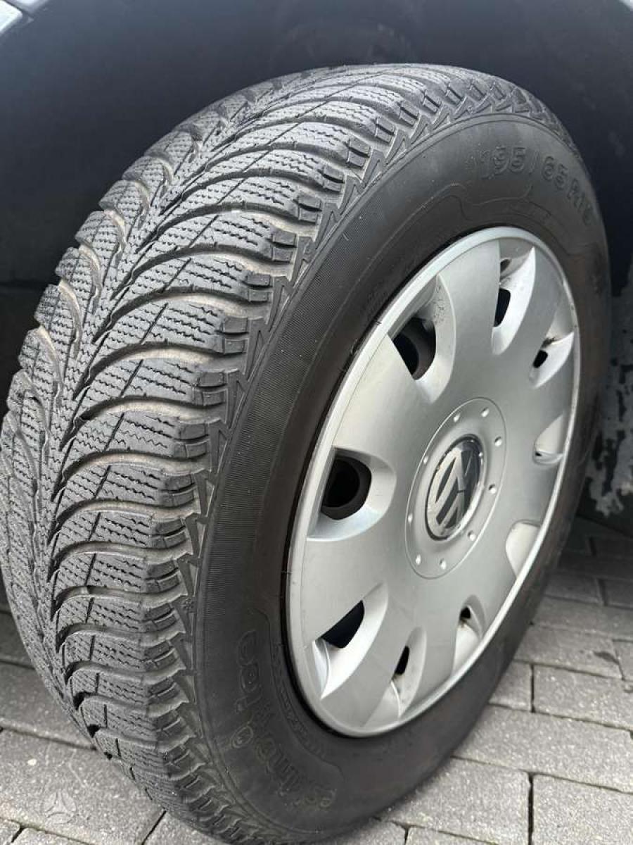 Pelēks Volkswagen Jetta 2006 Viļņa, ar dzinēja tilpumu 1.98 L un nobraukumu 235 tūkst. km par 1250 €, foto 7 vietnē AUTOMOTO.COM.LV