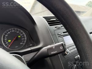 Grey Volkswagen Jetta 2006 in Gulbene, with an engine capacity of 1.90 L and mileage of 390 thousand km for 900 €, photo 16 on AUTOMOTO.COM.LV