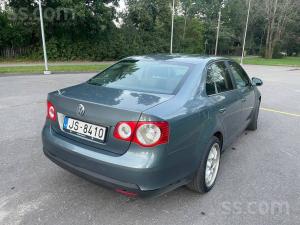 Серый Фольксваген Джетта 2006 в Рига, объемом двигателя 1.60 л и пробегом 224 тыс. км за 1800 €, фото 8 на AUTOMOTO.COM.LV