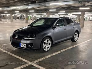 Pelēks Volkswagen Jetta 2006 Tallina, ar dzinēja tilpumu 2.00 L un nobraukumu 155 tūkst. km par 2200 €, foto 1 vietnē AUTOMOTO.COM.LV