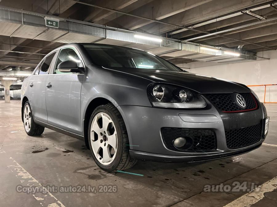 Pelēks Volkswagen Jetta 2006 Tallina, ar dzinēja tilpumu 2.00 L un nobraukumu 155 tūkst. km par 2200 €, foto 3 vietnē AUTOMOTO.COM.LV
