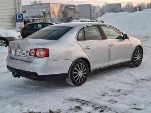 Pelēks Volkswagen Jetta 2007 Plungė, ar dzinēja tilpumu 1.90 L un nobraukumu 347 tūkst. km par 1350 €, foto 5 vietnē AUTOMOTO.COM.LV