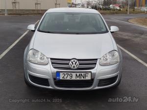 Grey Volkswagen Jetta 2007 in Tartu, with an engine capacity of 1.60 L and mileage of 126 thousand km for 2190 €, photo 2 on AUTOMOTO.COM.LV
