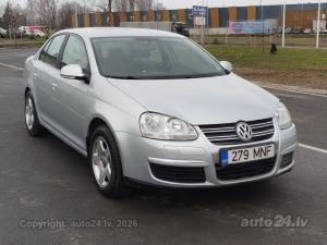 Grey Volkswagen Jetta 2007 in Tartu, with an engine capacity of 1.60 L and mileage of 126 thousand km for 2190 €, photo 3 on AUTOMOTO.COM.LV