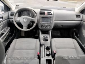 Grey Volkswagen Jetta 2007 in Tartu, with an engine capacity of 1.60 L and mileage of 126 thousand km for 2190 €, photo 13 on AUTOMOTO.COM.LV