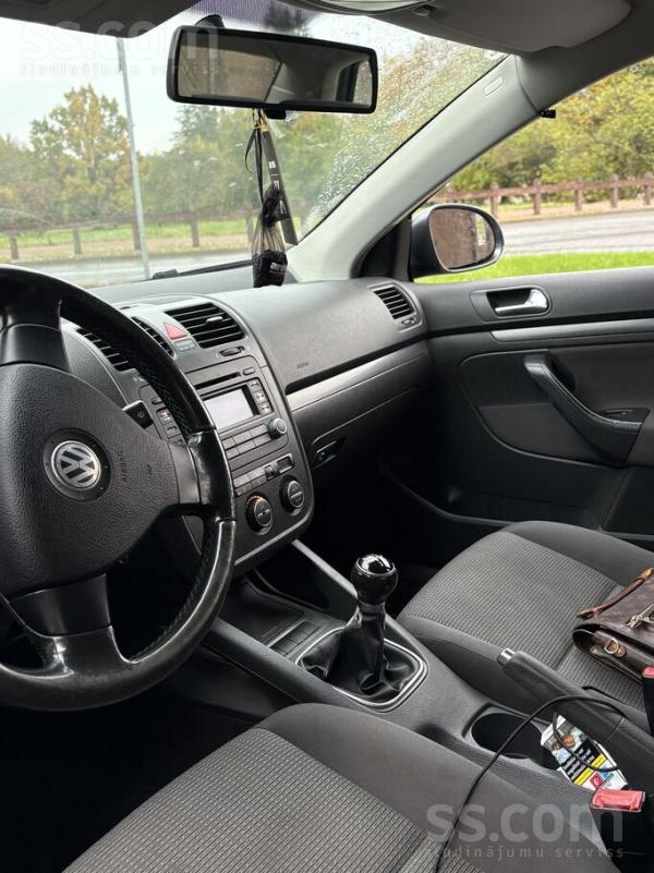 Pelēks Volkswagen Jetta 2007 Kuldīga, ar dzinēja tilpumu 1.60 L un nobraukumu 0 tūkst. km par 2300 €, foto 9 vietnē AUTOMOTO.COM.LV