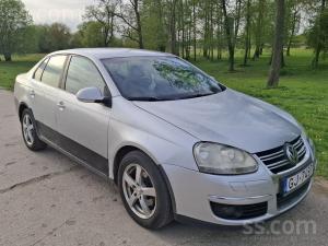 Pelēks Volkswagen Jetta 2007 Rīga, ar dzinēja tilpumu 1.90 L un nobraukumu 312 tūkst. km par 950 €, foto 4 vietnē AUTOMOTO.COM.LV