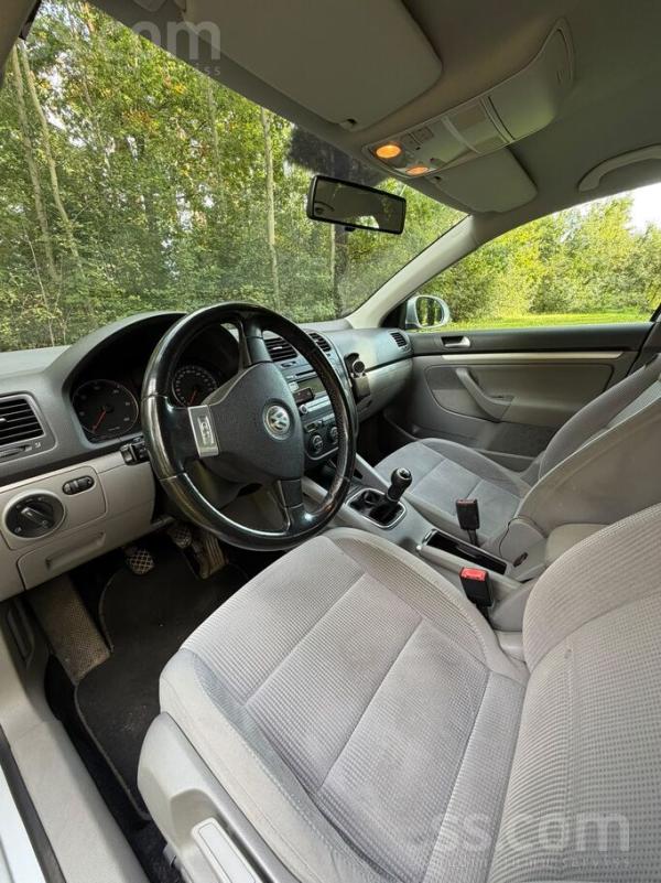 Pelēks Volkswagen Jetta 2007 Rīga, ar dzinēja tilpumu 1.90 L un nobraukumu 312 tūkst. km par 1500 €, foto 9 vietnē AUTOMOTO.COM.LV