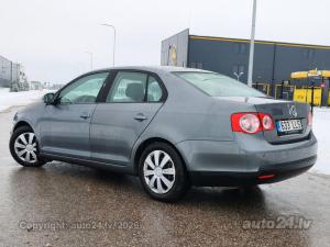 Pelēks Volkswagen Jetta 2008 Tartu, ar dzinēja tilpumu 1.90 L un nobraukumu 325 tūkst. km par 2499 €, foto 4 vietnē AUTOMOTO.COM.LV