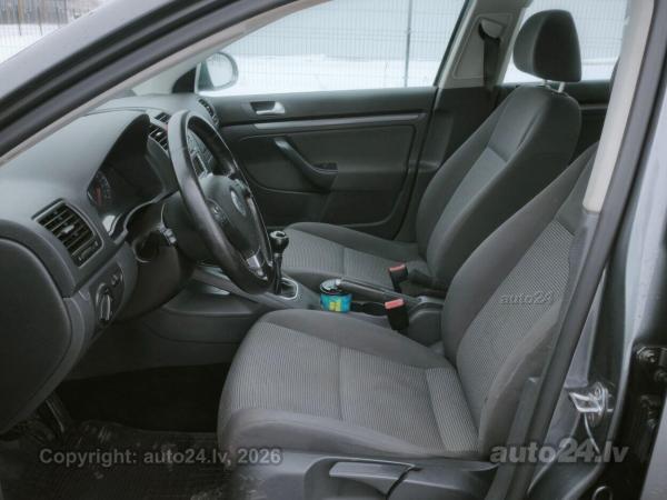 Pelēks Volkswagen Jetta 2008 Tartu, ar dzinēja tilpumu 1.90 L un nobraukumu 325 tūkst. km par 2499 €, foto 10 vietnē AUTOMOTO.COM.LV