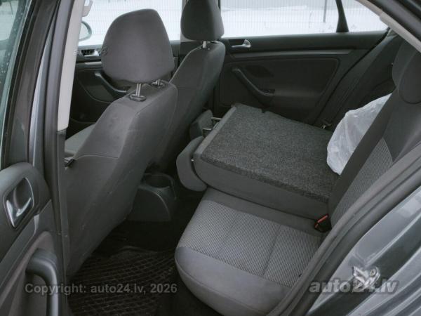 Grey Volkswagen Jetta 2008 in Tartu, with an engine capacity of 1.90 L and mileage of 325 thousand km for 2499 €, photo 11 on AUTOMOTO.COM.LV