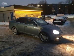 Pelēks Volkswagen Jetta 2008 Kauņa, ar dzinēja tilpumu 2.00 L un nobraukumu 250 tūkst. km par 700 €, foto 5 vietnē AUTOMOTO.COM.LV