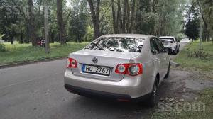 Pelēks Volkswagen Jetta 2008 Rīga, ar dzinēja tilpumu 1.60 L un nobraukumu 314 tūkst. km par 1300 €, foto 3 vietnē AUTOMOTO.COM.LV