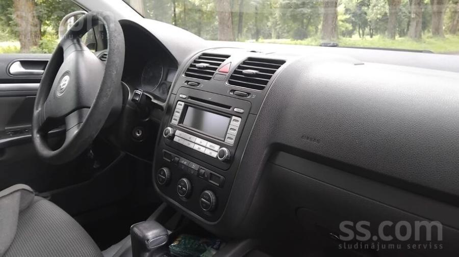 Pelēks Volkswagen Jetta 2008 Rīga, ar dzinēja tilpumu 1.60 L un nobraukumu 314 tūkst. km par 1300 €, foto 6 vietnē AUTOMOTO.COM.LV