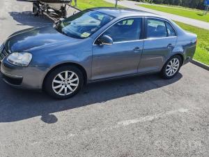 Pelēks Volkswagen Jetta 2008 Rīga, ar dzinēja tilpumu 1.90 L un nobraukumu 213 tūkst. km par 2000 €, foto  vietnē AUTOMOTO.COM.LV
