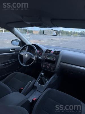 Grey Volkswagen Jetta 2008 in Riga, with an engine capacity of 1.90 L and mileage of 413 thousand km for 1900 €, photo 8 on AUTOMOTO.COM.LV