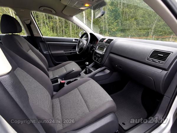 Pelēks Volkswagen Jetta 2008 Tartu, ar dzinēja tilpumu 1.90 L un nobraukumu 370 tūkst. km par 1290 €, foto 6 vietnē AUTOMOTO.COM.LV