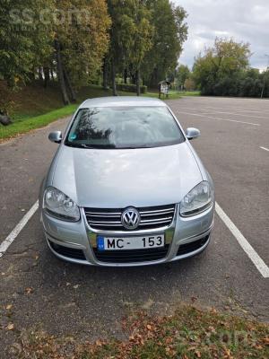 Grey Volkswagen Jetta 2008 in Kuldiga, with an engine capacity of 1.90 L and mileage of 323 thousand km for 1800 €, photo  on AUTOMOTO.COM.LV