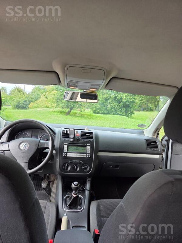 Pelēks Volkswagen Jetta 2008 Kuldīga, ar dzinēja tilpumu 1.90 L un nobraukumu 323 tūkst. km par 1800 €, foto 7 vietnē AUTOMOTO.COM.LV