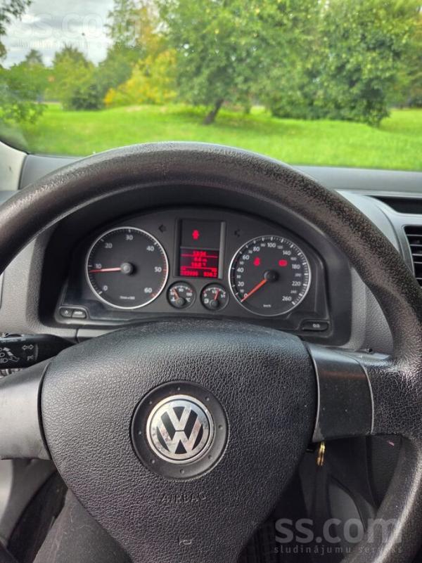 Pelēks Volkswagen Jetta 2008 Kuldīga, ar dzinēja tilpumu 1.90 L un nobraukumu 323 tūkst. km par 1800 €, foto 8 vietnē AUTOMOTO.COM.LV