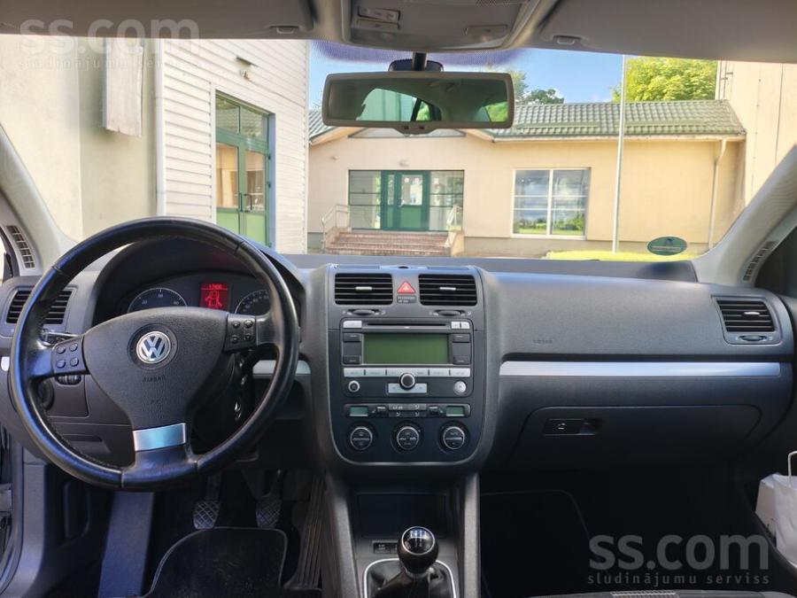 Pelēks Volkswagen Jetta 2009 Rēzekne, ar dzinēja tilpumu 1.90 L un nobraukumu 239 tūkst. km par 3490 €, foto 15 vietnē AUTOMOTO.COM.LV