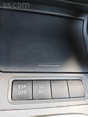 Pelēks Volkswagen Jetta 2009 Rēzekne, ar dzinēja tilpumu 1.90 L un nobraukumu 239 tūkst. km par 3490 €, foto 19 vietnē AUTOMOTO.COM.LV