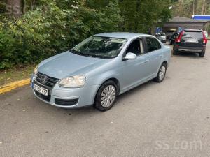 Grey Volkswagen Jetta 2010 in Riga, with an engine capacity of 1.60 L and mileage of 0 thousand km for 1999 €, photo 6 on AUTOMOTO.COM.LV