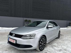 Pelēks Volkswagen Jetta 2011 Šauļi, ar dzinēja tilpumu 1.60 L un nobraukumu 314 tūkst. km par 3990 €, foto 5 vietnē AUTOMOTO.COM.LV