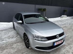 Pelēks Volkswagen Jetta 2011 Šauļi, ar dzinēja tilpumu 1.60 L un nobraukumu 314 tūkst. km par 3990 €, foto 6 vietnē AUTOMOTO.COM.LV