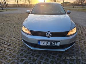 Grey Volkswagen Jetta 2011 in Tallinn, with an engine capacity of 1.20 L and mileage of 212 thousand km for 4499 €, photo 19 on AUTOMOTO.COM.LV