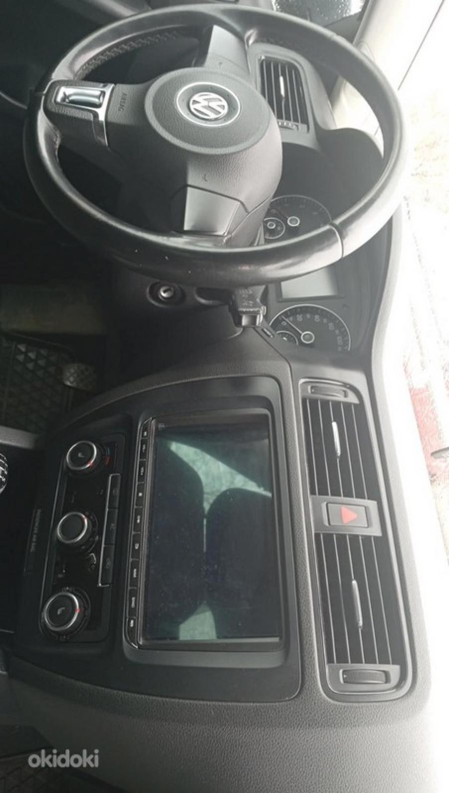 Grey Volkswagen Jetta 2011 in Tallinn, with an engine capacity of 1.40 L and mileage of 262 thousand km for 3900 €, photo 25 on AUTOMOTO.COM.LV