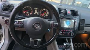 Grey Volkswagen Jetta 2011 in Riga, with an engine capacity of 1.40 L and mileage of 214 thousand km for 2800 €, photo 10 on AUTOMOTO.COM.LV