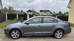 Grey Volkswagen Jetta 2012 in Rezekne, with an engine capacity of 1.60 L and mileage of 264 thousand km for 3450 €, photo 3 on AUTOMOTO.COM.LV