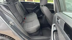 Grey Volkswagen Jetta 2012 in Rezekne, with an engine capacity of 1.60 L and mileage of 264 thousand km for 3450 €, photo 13 on AUTOMOTO.COM.LV