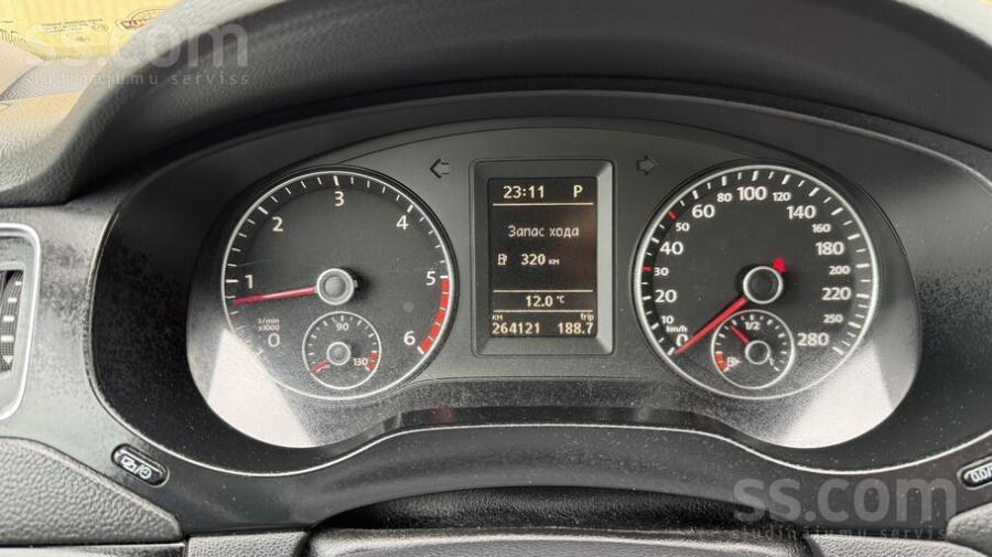 Grey Volkswagen Jetta 2012 in Rezekne, with an engine capacity of 1.60 L and mileage of 264 thousand km for 3450 €, photo 16 on AUTOMOTO.COM.LV