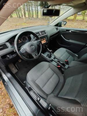 Pelēks Volkswagen Jetta 2012 Ludza, ar dzinēja tilpumu 1.60 L un nobraukumu 311 tūkst. km par 5100 €, foto 12 vietnē AUTOMOTO.COM.LV