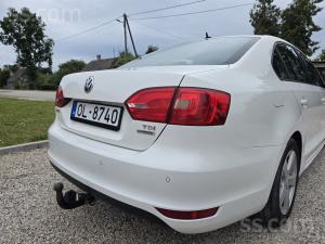 Pelēks Volkswagen Jetta 2012 Ventspils, ar dzinēja tilpumu 1.60 L un nobraukumu 301 tūkst. km par 3700 €, foto 20 vietnē AUTOMOTO.COM.LV