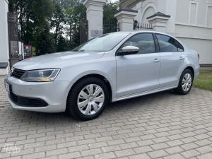 Pelēks Volkswagen Jetta 2012 Viļņa, ar dzinēja tilpumu 1.60 L un nobraukumu 200 tūkst. km par 3700 €, foto 7 vietnē AUTOMOTO.COM.LV