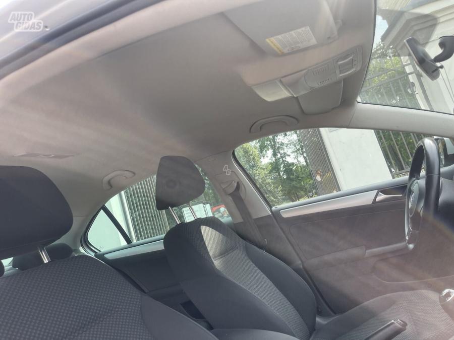 Pelēks Volkswagen Jetta 2012 Viļņa, ar dzinēja tilpumu 1.60 L un nobraukumu 200 tūkst. km par 3700 €, foto 23 vietnē AUTOMOTO.COM.LV