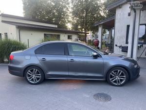 Pelēks Volkswagen Jetta 2012 Kauņa, ar dzinēja tilpumu 1.40 L un nobraukumu 267 tūkst. km par 4400 €, foto 4 vietnē AUTOMOTO.COM.LV